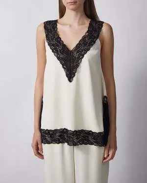 Stylein Miette Lace Trim V-neck Top