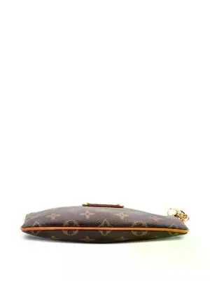 LOUIS VUITTON Milla Pochette Monogram Canvas Mm Clutch Bag