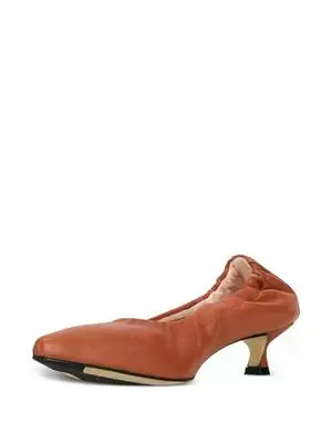 LA ROSE Elasticated Pointed-toe Pumps