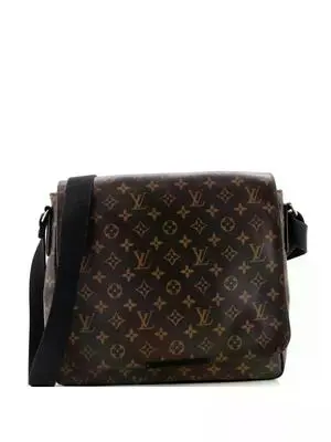 LOUIS VUITTON Monogram Canvas District Messenger Bag Mm