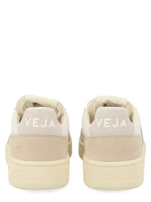 VEJA V-82 Sneakers