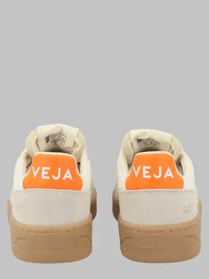 VEJA V-82 Sneakers - Beige