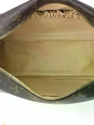 LOUIS VUITTON Toiletry Pouch Monogram Canvas 28