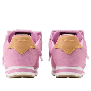 LOUIS VUITTON X J-hope Buttersoft Sneaker - Pink