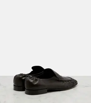 THE ROW Soft Ruched Leather Loafers - Brown