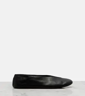 THE ROW Fay Leather Ballet Flats - Black