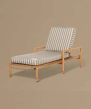 BUSINESS & PLEASURE The Wes Sun Lounger