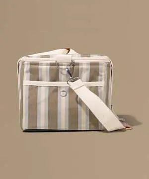 BUSINESS & PLEASURE The Premium Cooler Bag