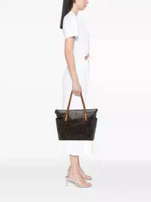 LOUIS VUITTON Monogram Totally Mm Tote Bag
