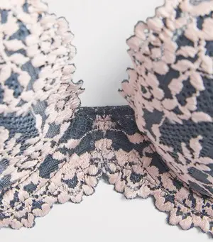 Wacoal Embrace Lace Bra - Grey