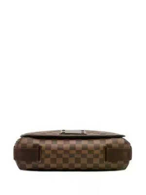 LOUIS VUITTON Damier Ebene Brooklyn Mm Crossbody Bag