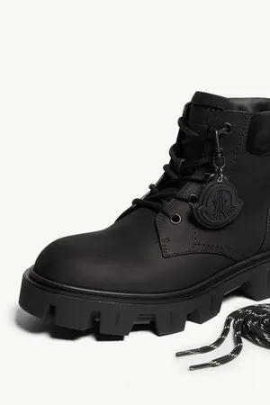 Moncler Peak City Lace-up Round Toe Ankle Boots