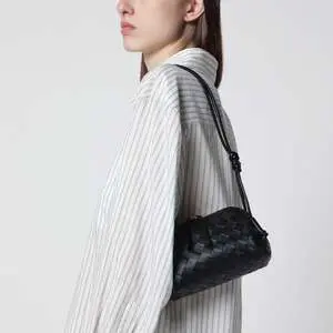 Bottega Veneta Plaited Concert Clutch Bag - Black