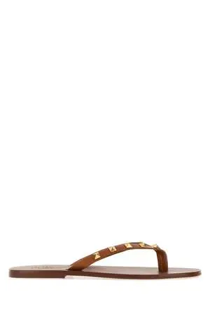 Valentino Garavani Leather Rockstud Thong Slippers - Brown