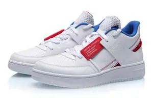 LI-NING Classic Skateboarding Low Top Sneakers