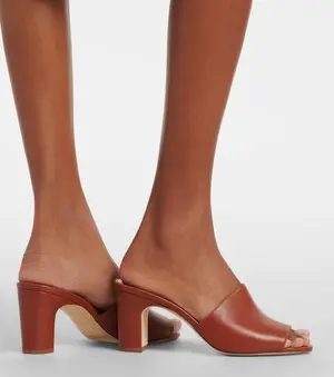 Manolo Blahnik Rapalla Leather Mules - Brown