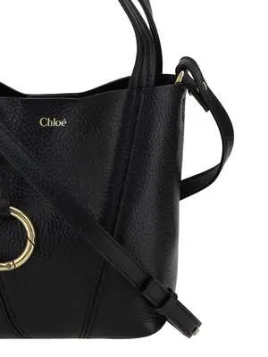Chloé Spin Shoulder Bag In Shiny Grained Leather - Black