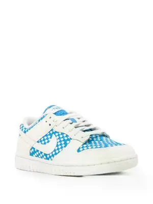 Nike Dunk Low Sneakers
