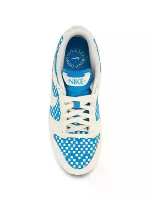 Nike Dunk Low Sneakers