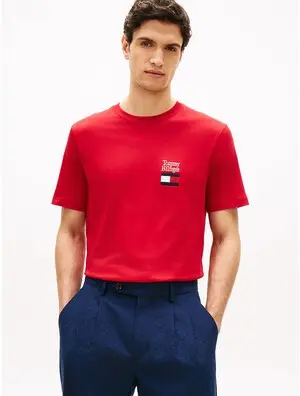 Tommy Hilfiger Stacked Logo T-shirt - Medium Red