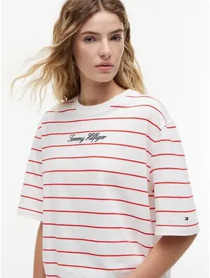 Tommy Hilfiger Relaxed Fit Embroidered Script T-shirt