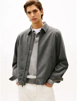 Tommy Hilfiger Zip-up Lightweight Jacket