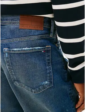 Tommy Hilfiger Distressed Loose Fit Jeans