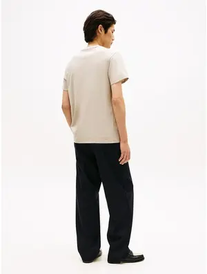 Tommy Hilfiger Tommy Graphic Logo T-shirt