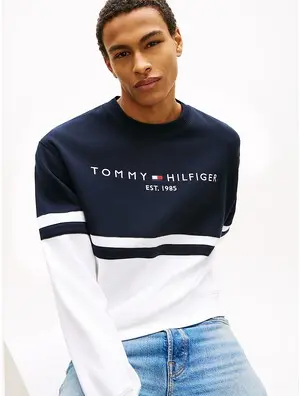 Tommy Hilfiger Colorblocked Logo Sweatshirt