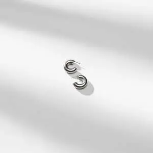 M.M.LAFLEUR Sansa Small Hoop Earrings - Silver