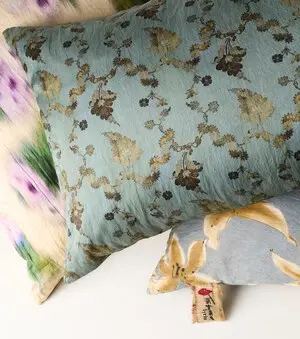 THE HOUSE OF LYRIA Godolia Cushion