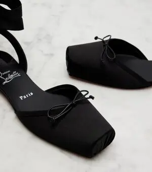 CHRISTIAN LOUBOUTIN Cassia Satin Flats - Black