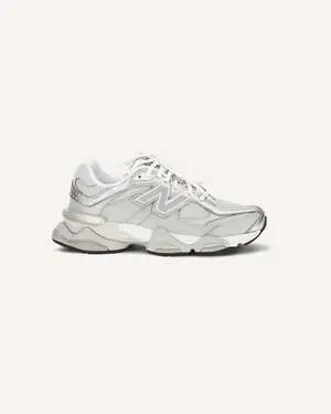 NEW BALANCE 9060 Sneakers