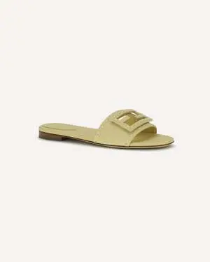 Fendi Baguette Sandals In Hammered Calfskin - Beige