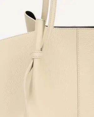 Yuzefi Large Mochi Shoulder Bag