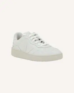 VEJA V-90 Sneakers - White