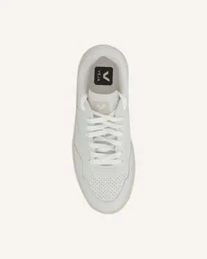 VEJA V-90 Sneakers - White