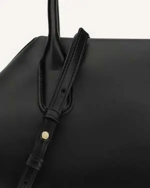 THEMOIRE Tallia Trank Medium Shoulder Bag