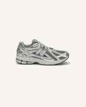 NEW BALANCE 1906r Sneakers - Silver