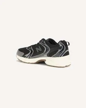 NEW BALANCE 530 Sneakers - Black