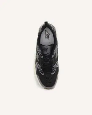 NEW BALANCE 530 Sneakers - Black