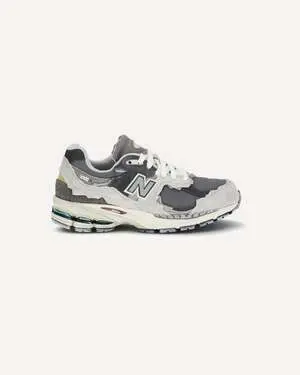 NEW BALANCE 2002r Sneakers - Grey