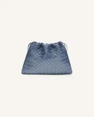 Bottega Veneta Medium Pouch Bag In Intrecciato Leather - Blue