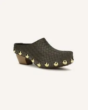 Bottega Veneta Gondola Mules With Intrecciato Calfskin And Stud Embellishments - Grey