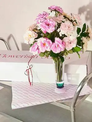 FLOWERISM STUDIO Tea Rose Bundle Bouquet