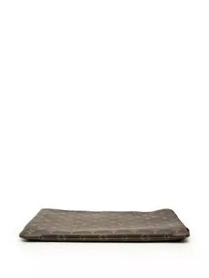 LOUIS VUITTON Etui Voyage Mm Clutch Bag