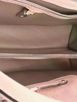 LOUIS VUITTON Taurillon Capucines Mm Satchel
