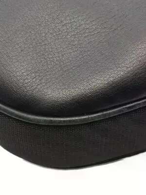 Gucci 2000s Zip-fastening Leather Shoulder Bag