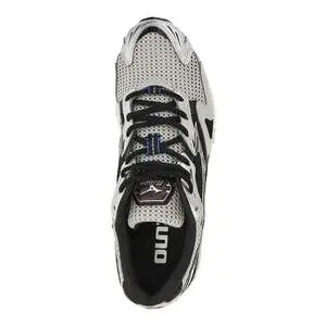 Mizuno Wave Rider 10 Sneakers