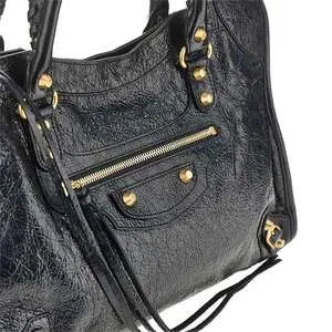 Balenciaga Arena Leather Medium "le City" Bag - Black